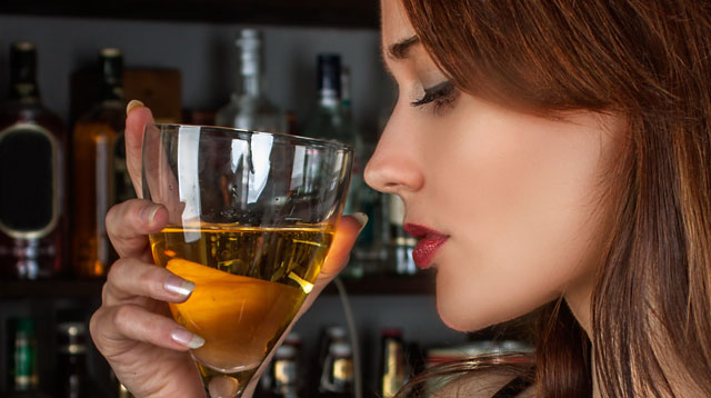 The Smell of Alcohol Might be Enough to Influence your Attention – cogbites